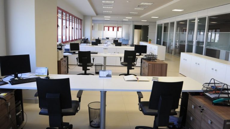 TABELA/ Vendimi i qeverisë për pagat, ja lista e plotë me shtesat per ...