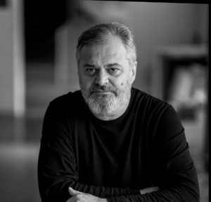 Ben Blushi revoltohet me protestuesit: Injorantë me plan, keni urrejtje ...